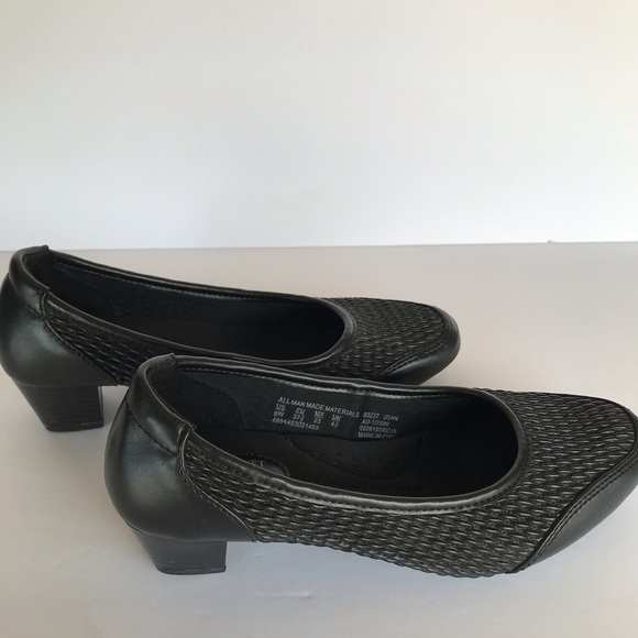 Laura Scott | Shoes | Laura Scott By Confort Womans Heels Black Size 6w ...